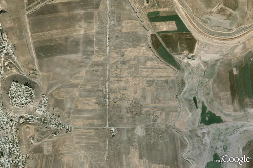 Looting at Apamea recorded via Google Earth « Trafficking Culture